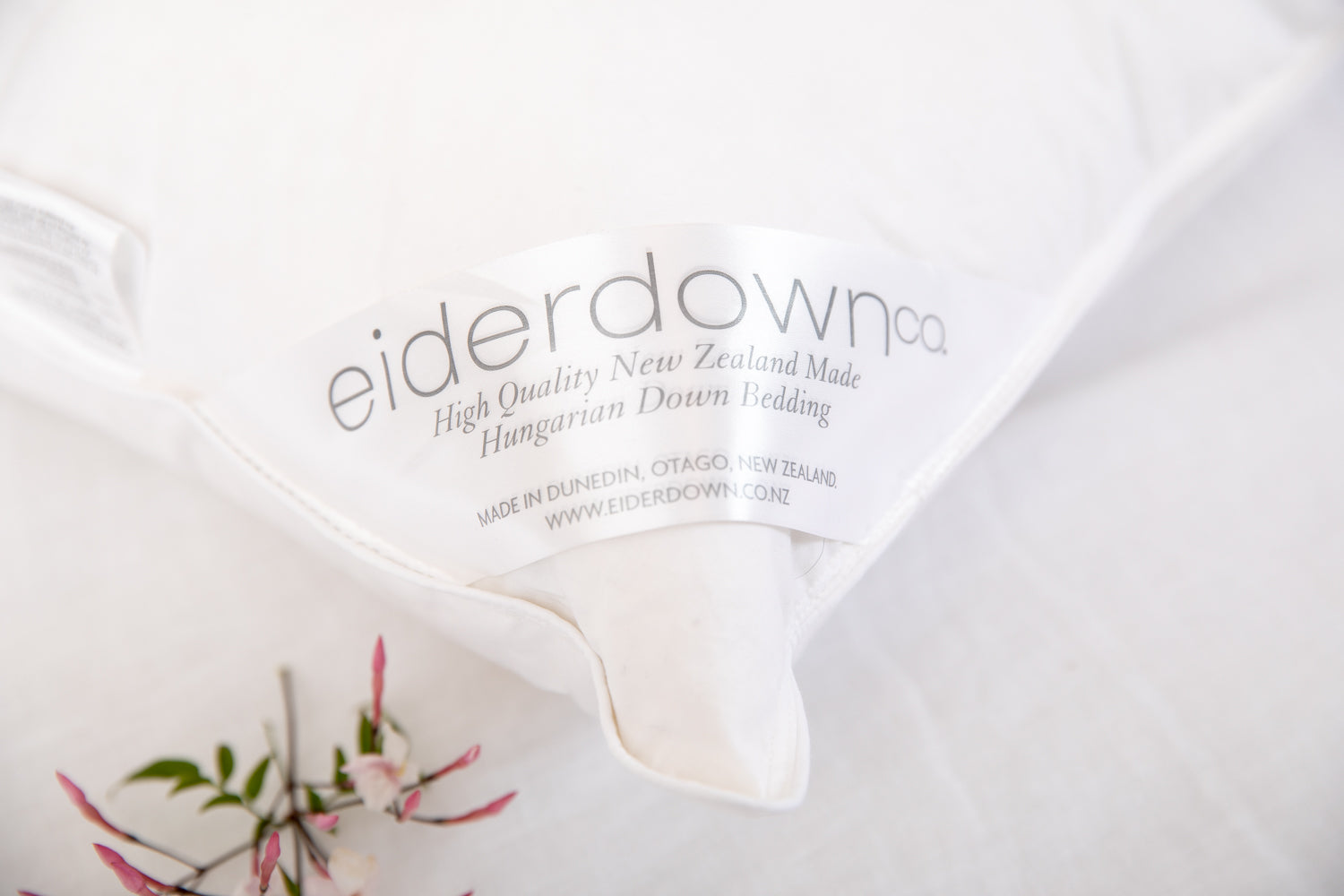 90% Hungarian Goose Down Pillow - Made in New Zealand – Eiderdown Australia